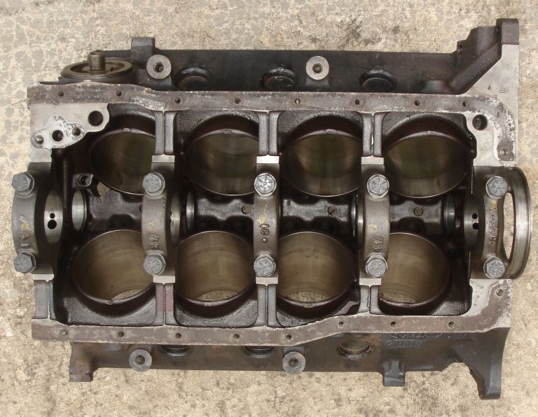 The engine and gearbox – 289 Shelby Cobra
