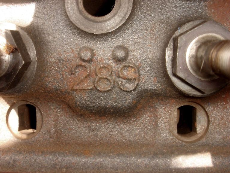 The engine and gearbox – 289 Shelby Cobra